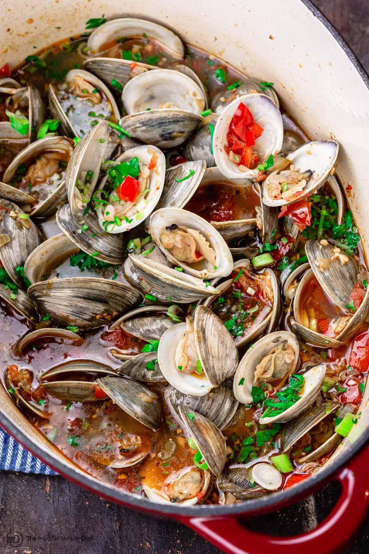MEDITERRANEAN-STYLE STEAMED CLAMS | Aquaculture Association of Nova Scotia